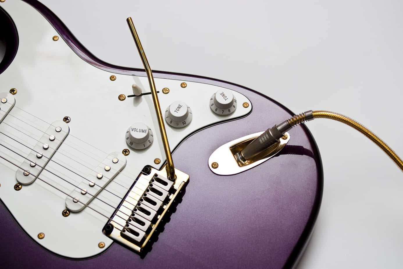 Can You Splice A Guitar Cable? Let's Find Out! - Stamp Sound